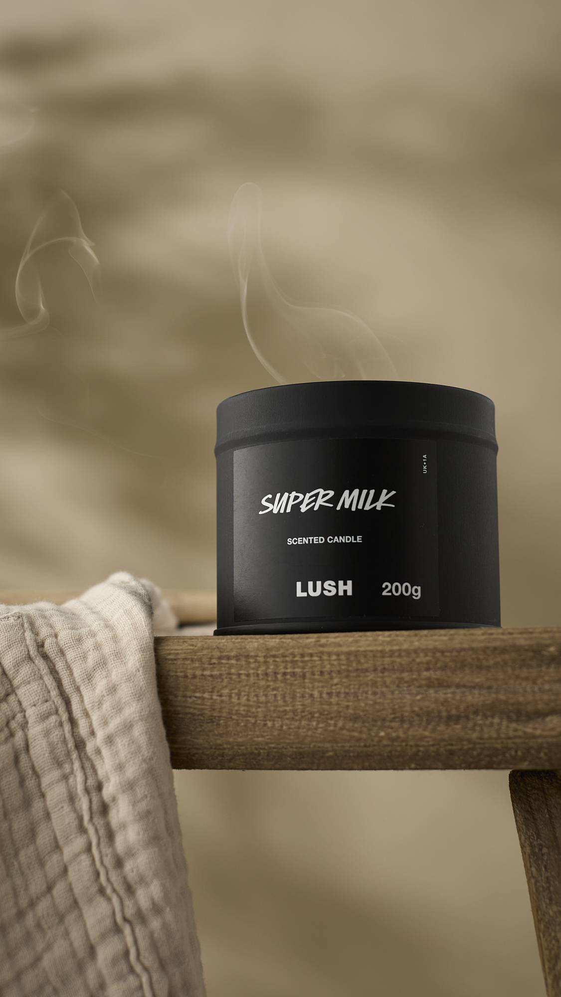 Super Milk Scented Candle | LUSH